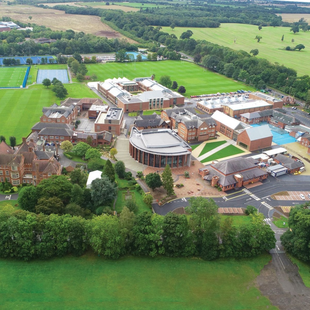 Warwick School - Train to teach Mathematics and Physics